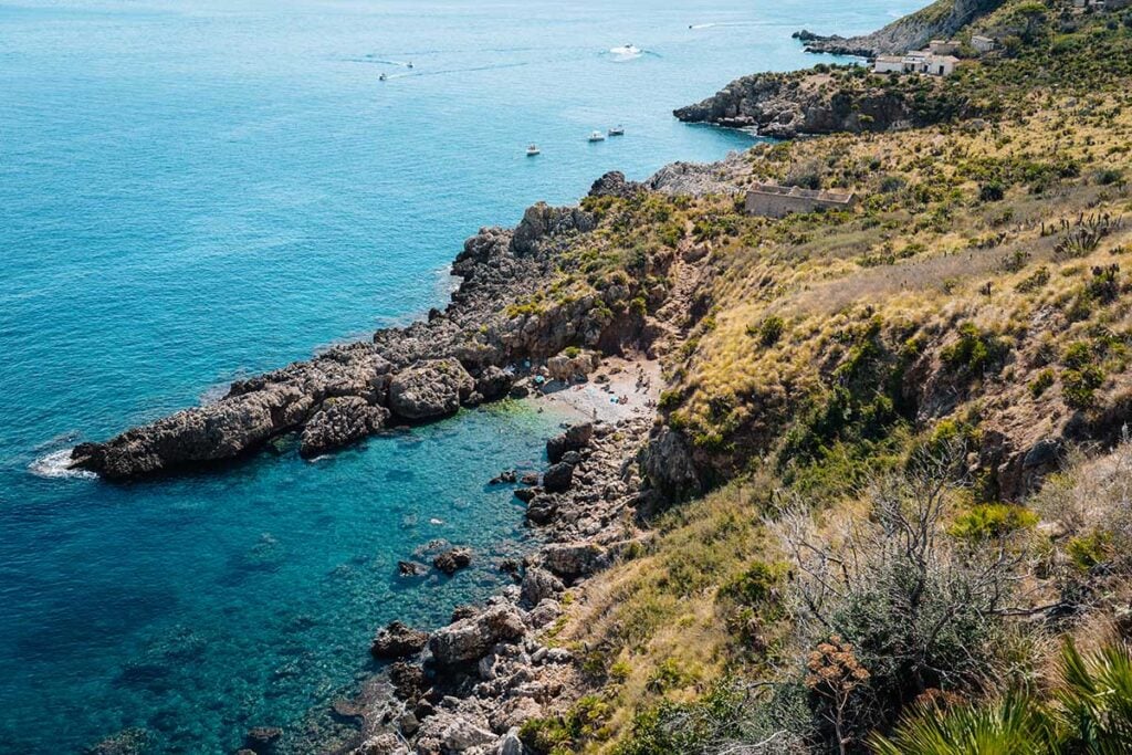 Zingaro Nature Reserve: maak de mooiste wandeling van Sicilië - Karlijn Travels